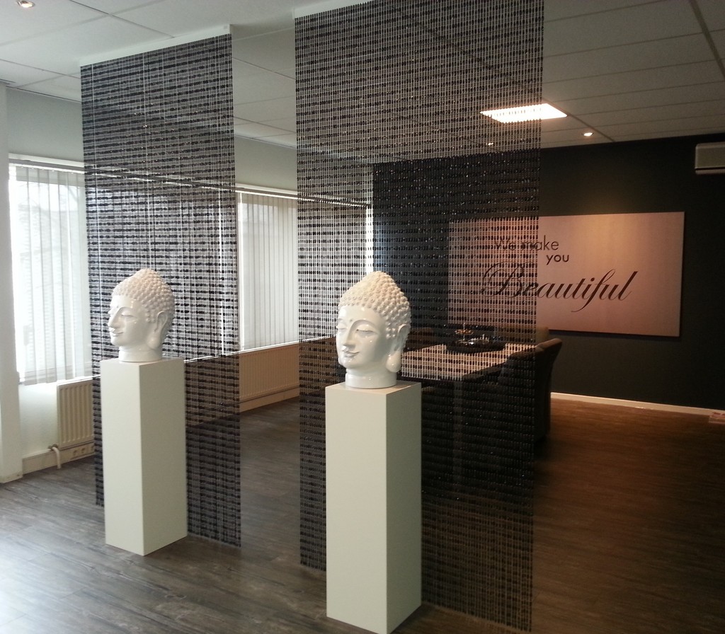 White plinths ️ Top quality | Custom-made plinths | +25 different kinds