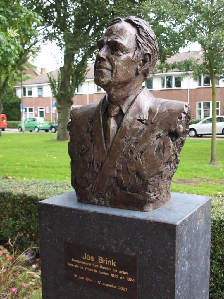 Belgian bluestone plinth soft finish mitred ️Outdoor plinths