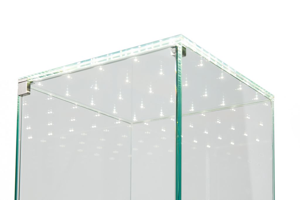 LED display case Small glass display case lighting