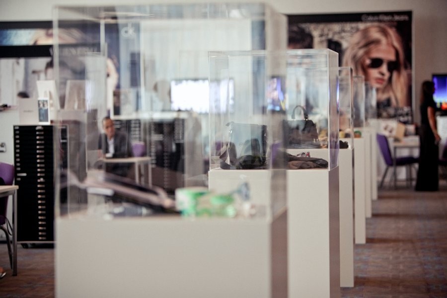 Perspex Acrylic display case Perspex display box | Custom-made display case